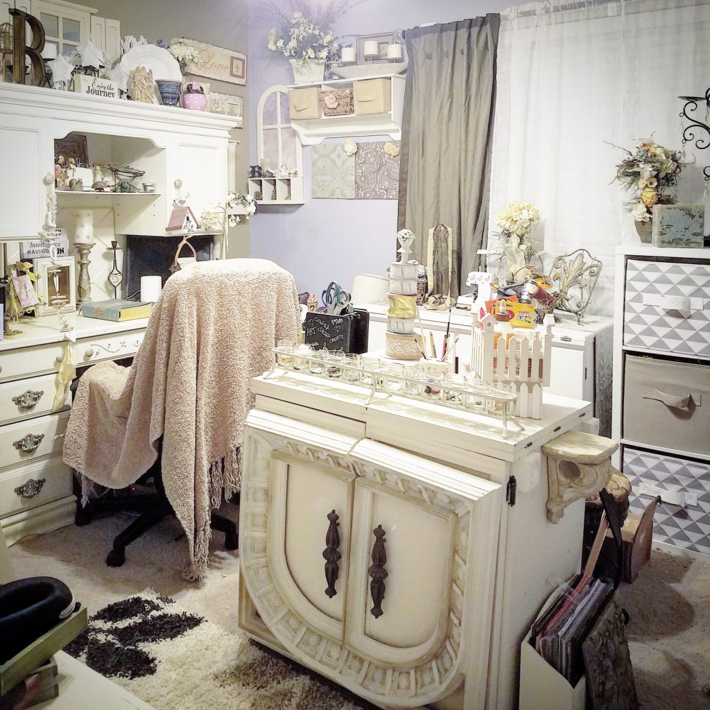 Thrifty Decorating | Biting My Thyme